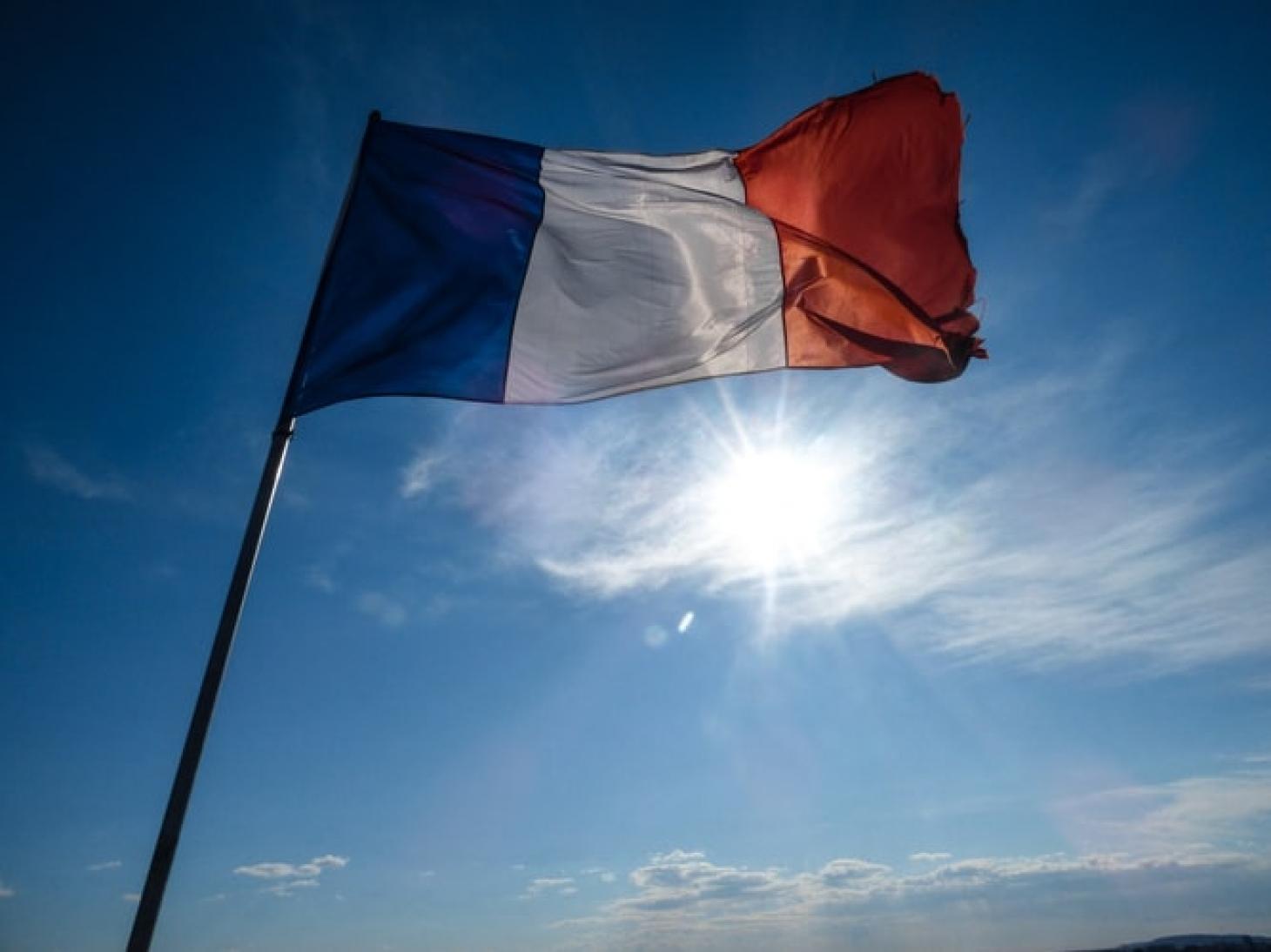 Bienvenue chez Clément : Pourquoi le drapeau français est-il Bleu ...