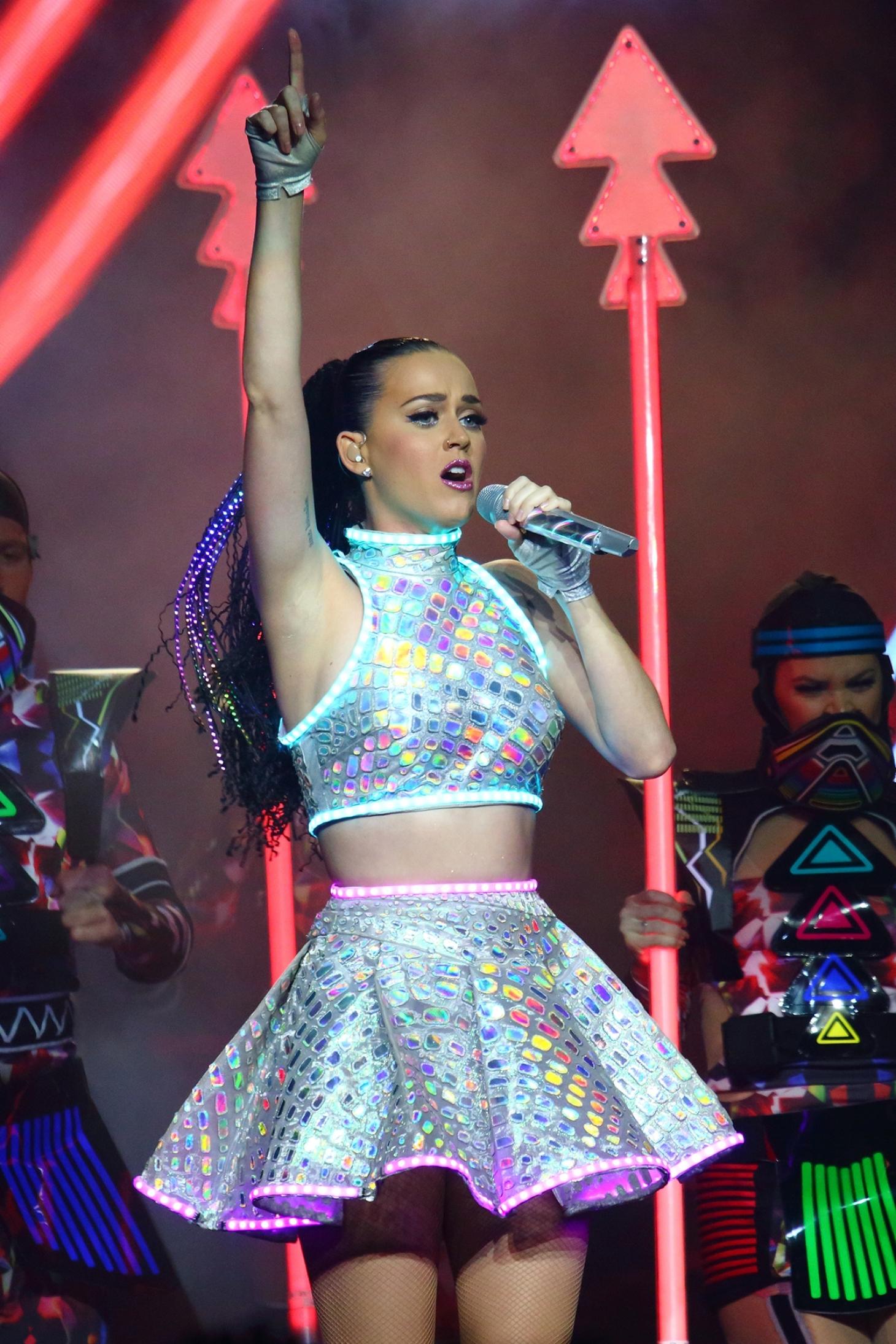 Katy Perry : Sa performance au Super Bowl en moins de trois minutes