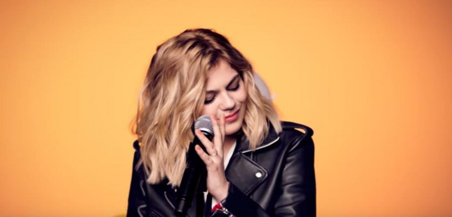 Louane dévoile un extrait inédit du clip de Donne-moi ton cœur (VIDEO)