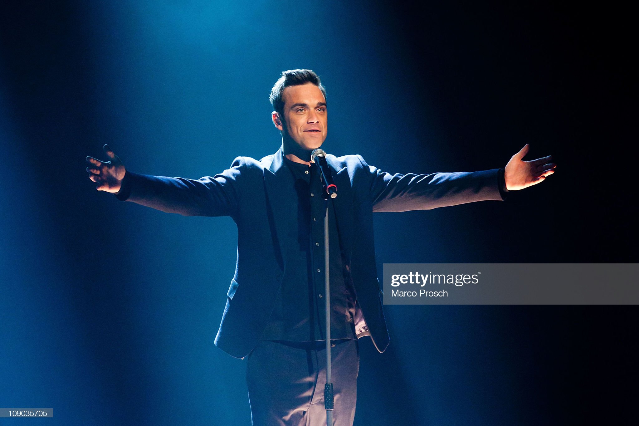 Star Ac' : Robbie Williams sera le parrain de cette nouvelle saison